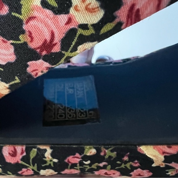 Forever 21 | Shoes | Forever 2 Floral Heels | Poshmark